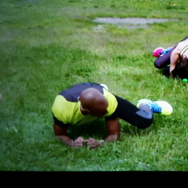 Elbow Plank Alligator - Exercise How-to - Workout Trainer by Skimble