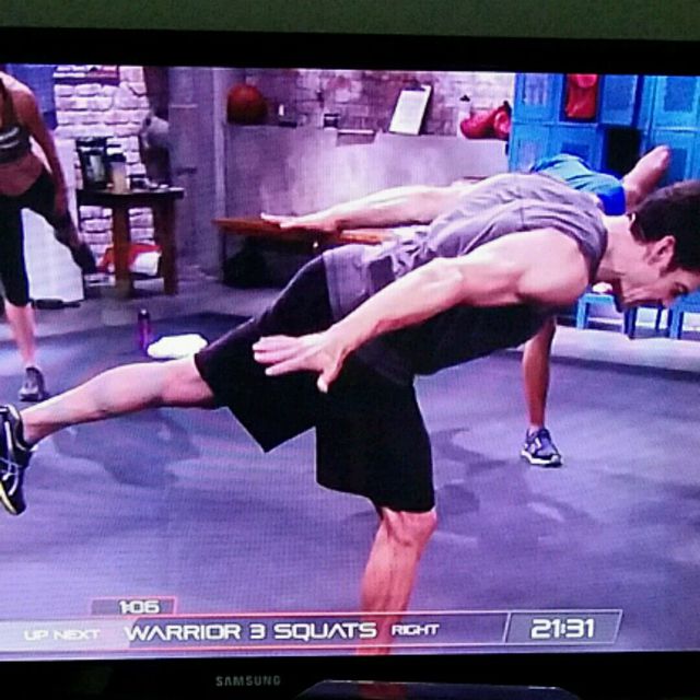 Warrior 3 SQUATS Left by Nick R. - Exercise How-to - Skimble