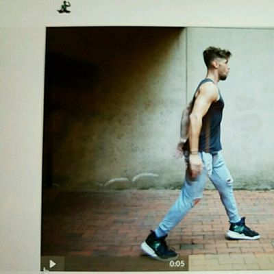 Kareoka by Stephen G. - Exercise How-to - Skimble Workout Trainer