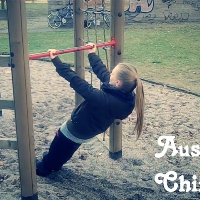 Australian Chin Up's - Exercise How-to - Workout Trainer by Skimble