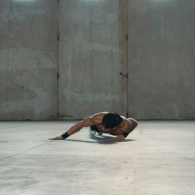 Clock Push-ups par Frank Partida - Comment faire de l'exercice - Skimble