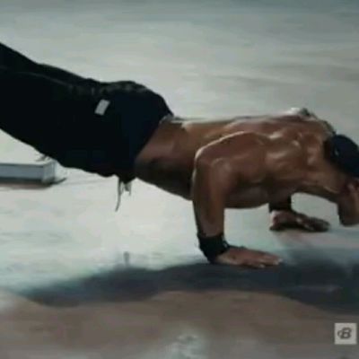 Clock Push-ups par Frank Partida - Comment faire de l'exercice - Skimble