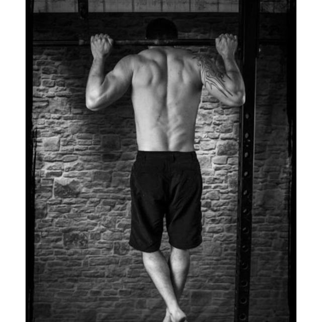 Neck Pull-up - Exercise How-to - Workout Trainer by Skimble