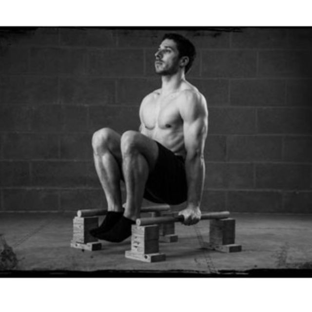 Lever Tuck by Sam Stitt - Exercise How-to - Skimble