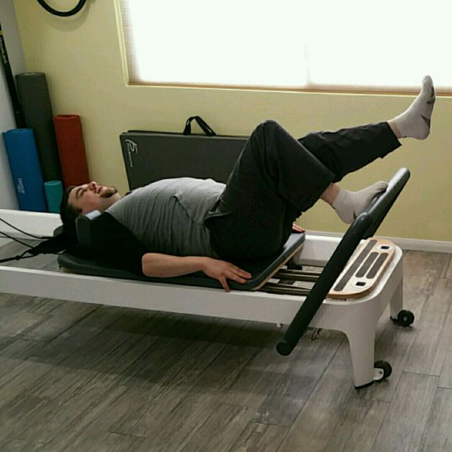 Bent Leg Single Leg Stretch by Benjamin V. - Exercise How-to - Skimble