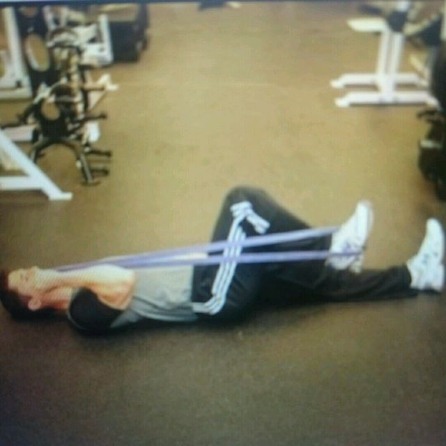 Eccentric Triceps (The Big Catch) - Exercise How-to - Workout Trainer ...