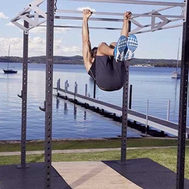 Hanging Knee Raise by Damien R. - Exercise How-to - Skimble