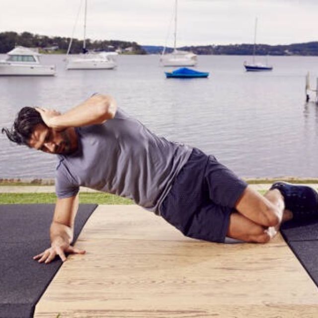 Side Plank Crunch - Exercise How-to - Workout Trainer by Skimble