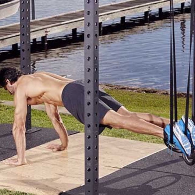 Pushup Feet In Oblique Curl by Damien R. - Exercise How-to - Skimble