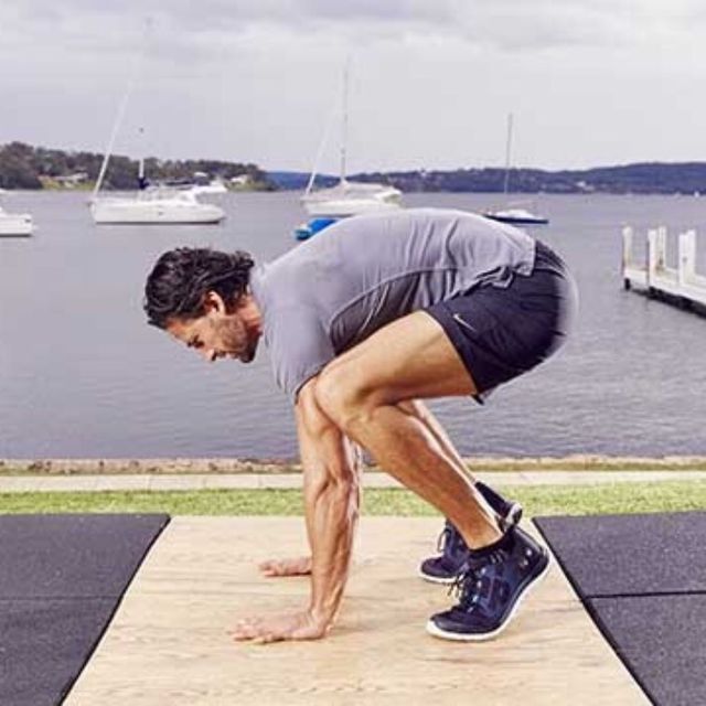 Frog Stand by Damien R. - Exercise How-to - Skimble