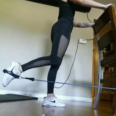 Banded Leg V'S by Lucy M. - Exercise How-to - Skimble