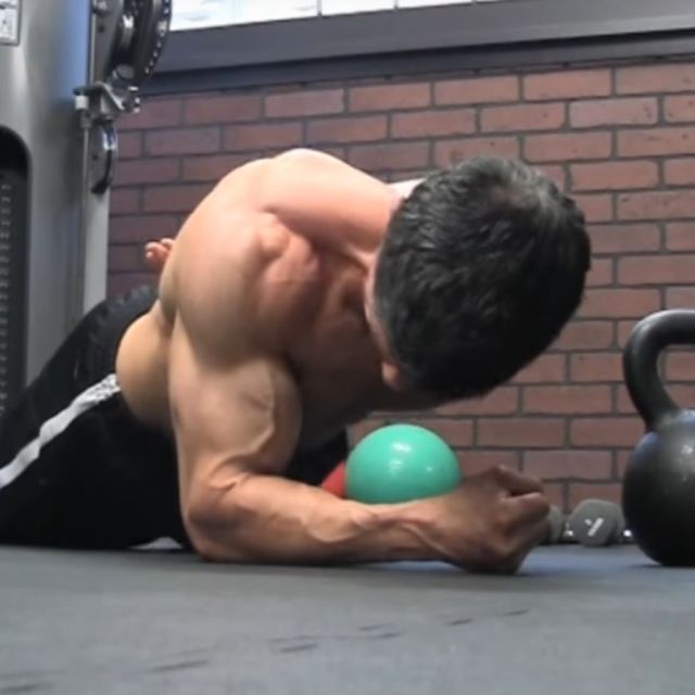 Bodyweight Side Lateral - Exercise How-to - Workout Trainer by Skimble