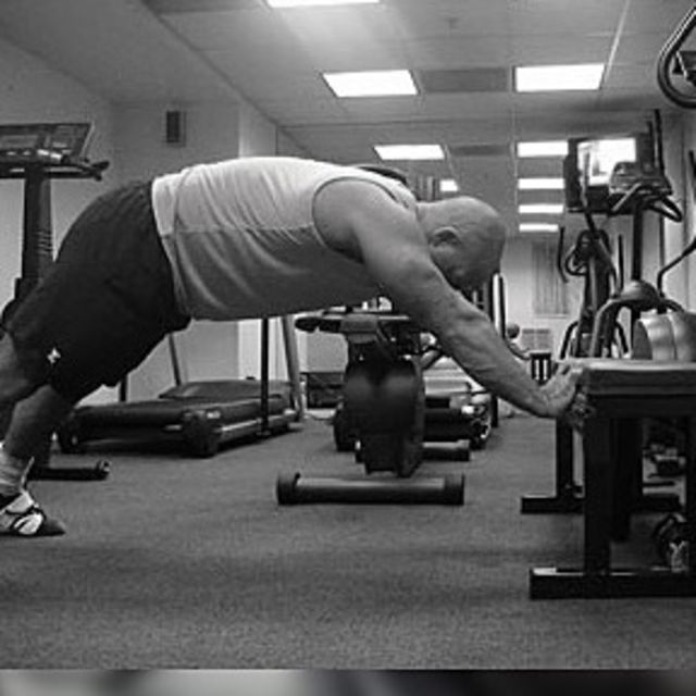 Body Triceps Extension - Exercise How-to - Workout Trainer by Skimble