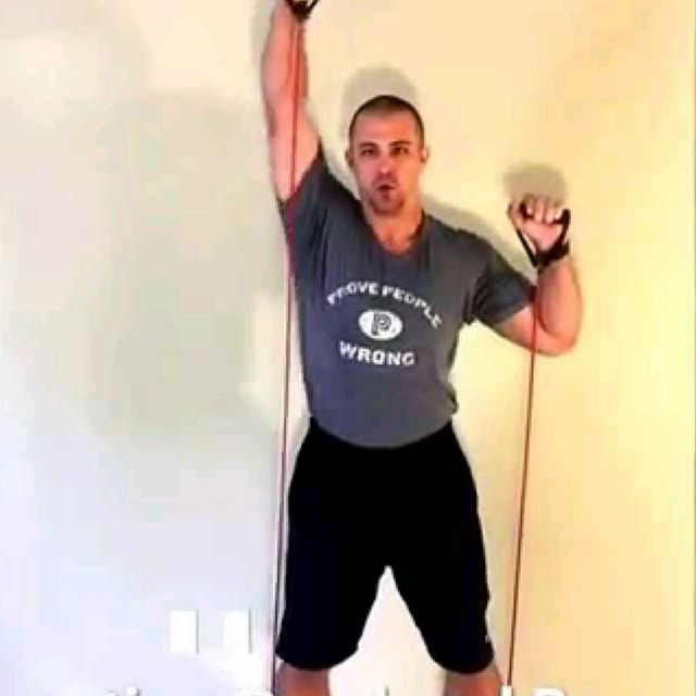 Alt. Overhead Press by Alonzo Brown - Exercise How-to - Skimble