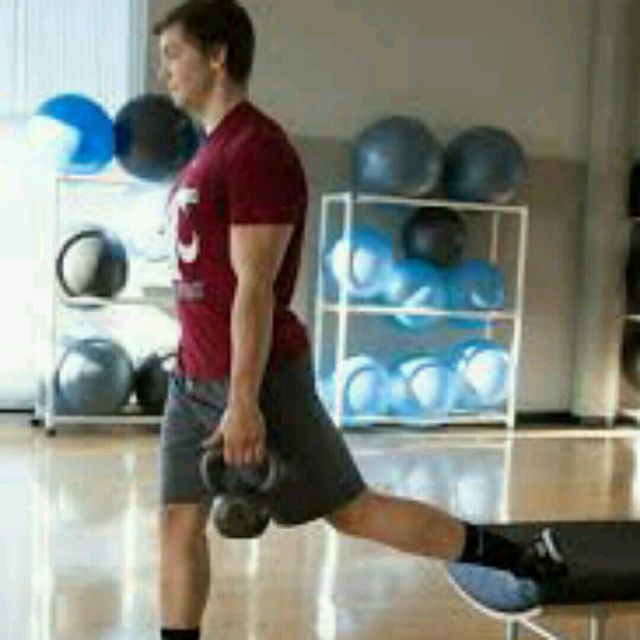 Kettlebell Bulgarian Split Squats by Ilpesante Alex - Exercise How-to ...