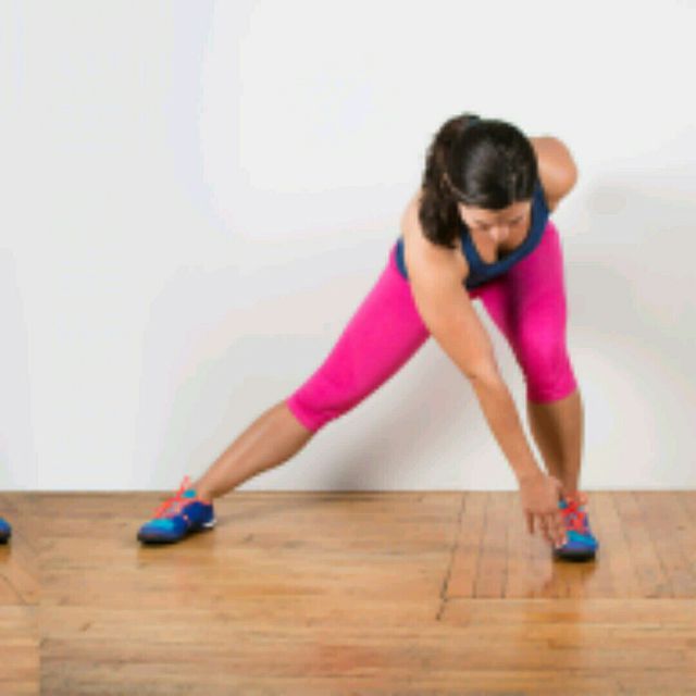 Alternating Lunge Touch by Sonia R. - Exercise How-to - Skimble