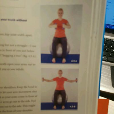 Ball Lifts - Exercise How-to - Workout Trainer by Skimble