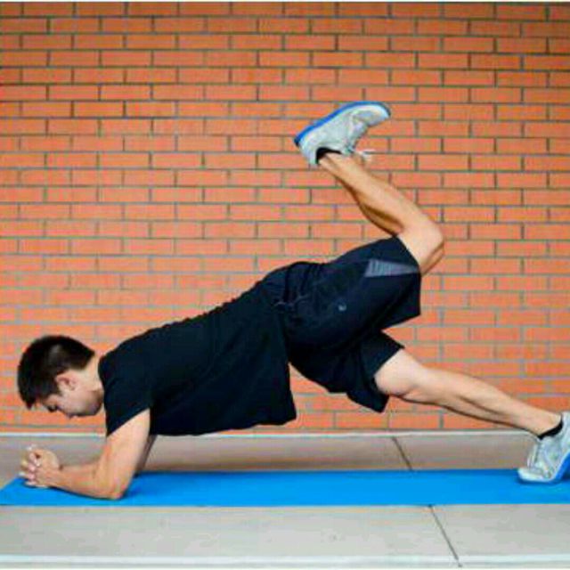 Plank Donkey Kick With Weights by Pavel B. - Exercise How-to - Skimble