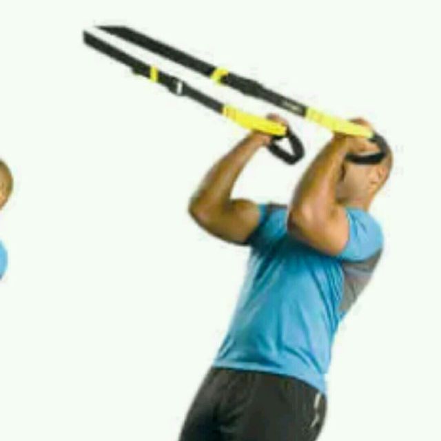 TRX biceps curl by Saeed H. - Exercise How-to - Skimble