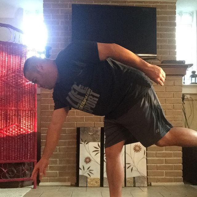 Single Leg Reach by Timothy Degiuli - Exercise How-to - Skimble