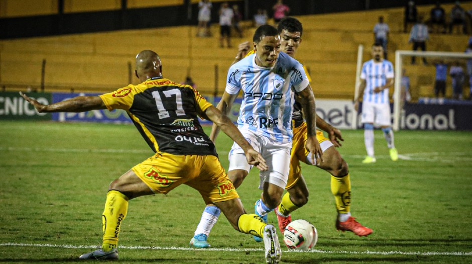 Londrina EC derrota Novorizontino e fica perto do G4