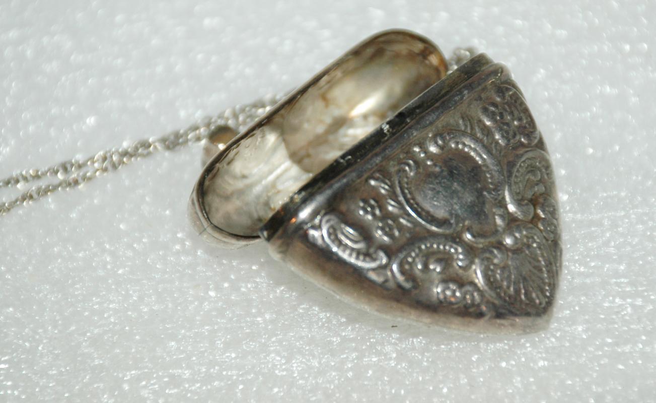 Antiques, Art, Vintage