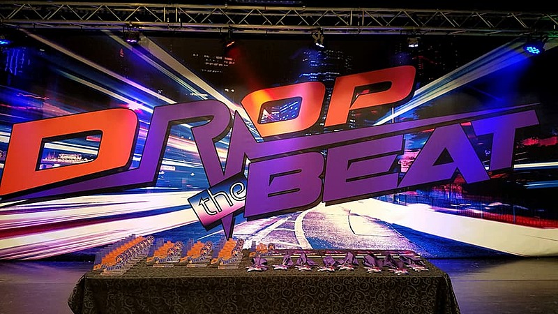 DanceComps.com: Drop the Beat