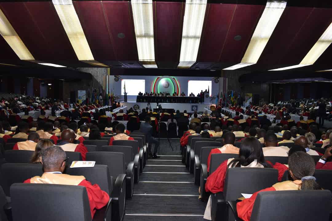 Abstracts of the College of Surgeons of East, Central and Southern ...