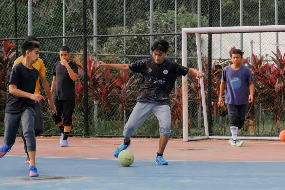 Strength, Agility, and Cardiorespiratory Fitness in Elite Male Futsal ...