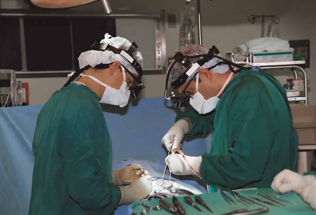 Novel Simultaneous Two-Surgeon Approach for Two Level Minimally ...