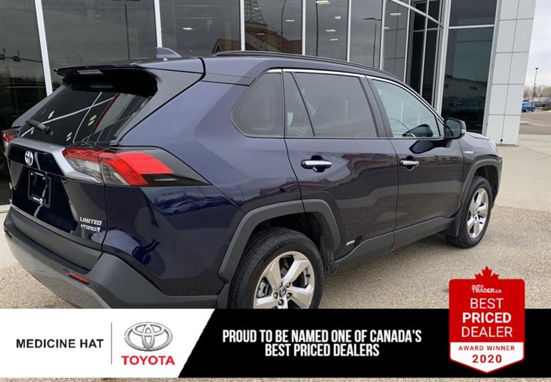 Used Toyota RAV4 2018 for sale in Medicine Hat, Alberta | 13552260 ...