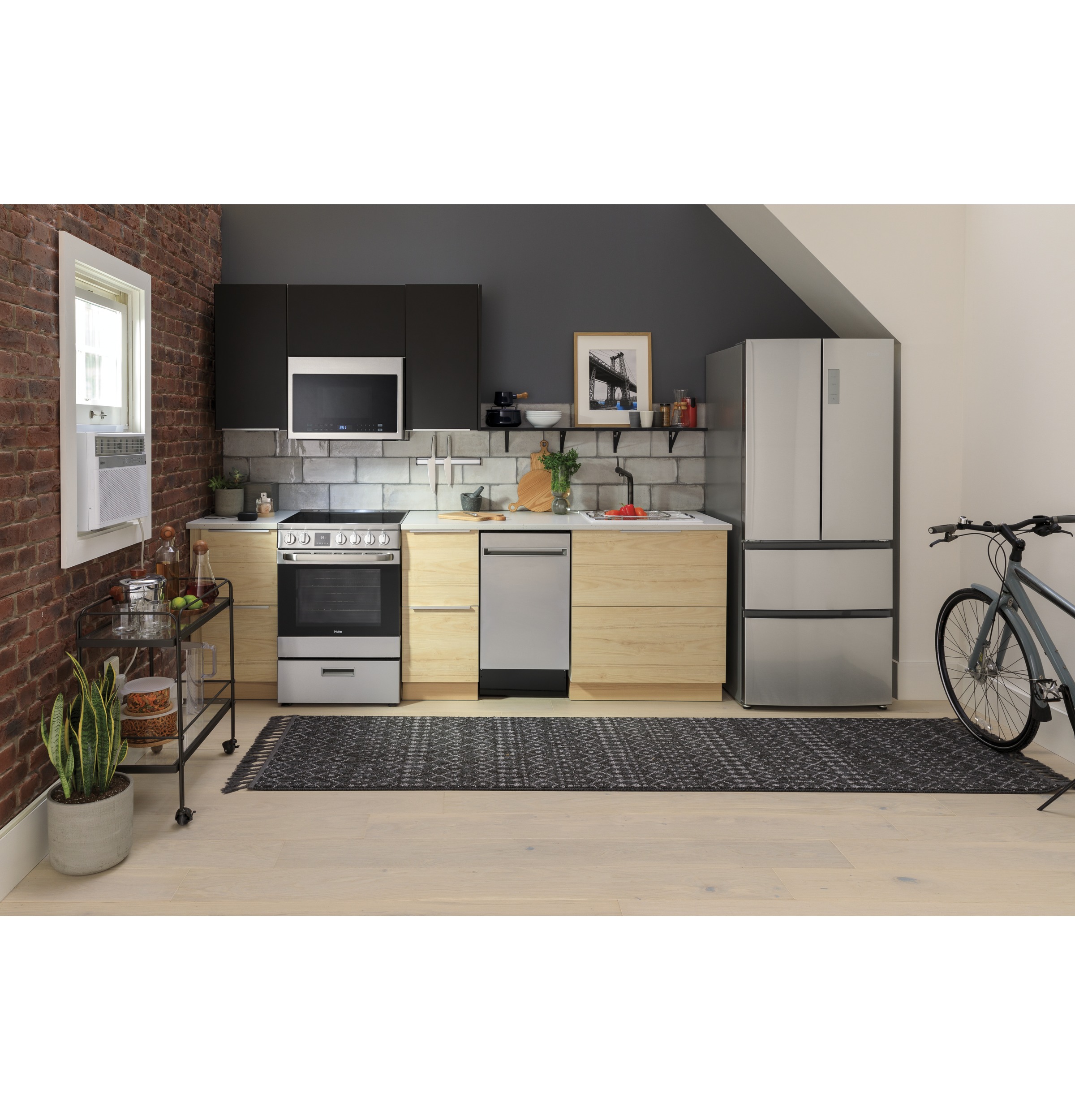 Haier - HMV1472BHS - 24" 1.4 Cu. Ft. Over-The-Range Microwave Oven ...