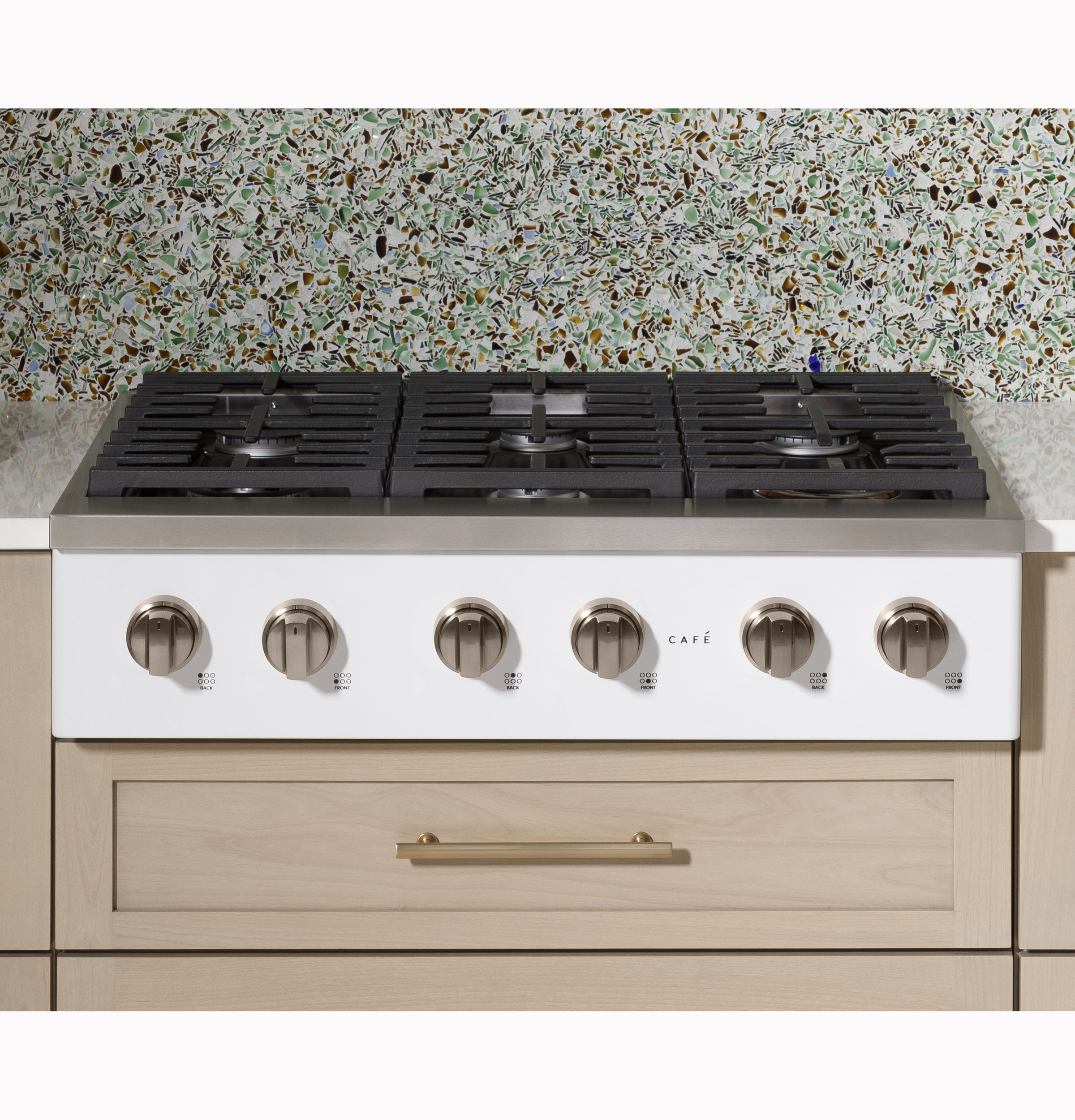 Cafe - CGU366P2TS1 - Café™ 36" Commercial-Style Gas Rangetop with 6 ...