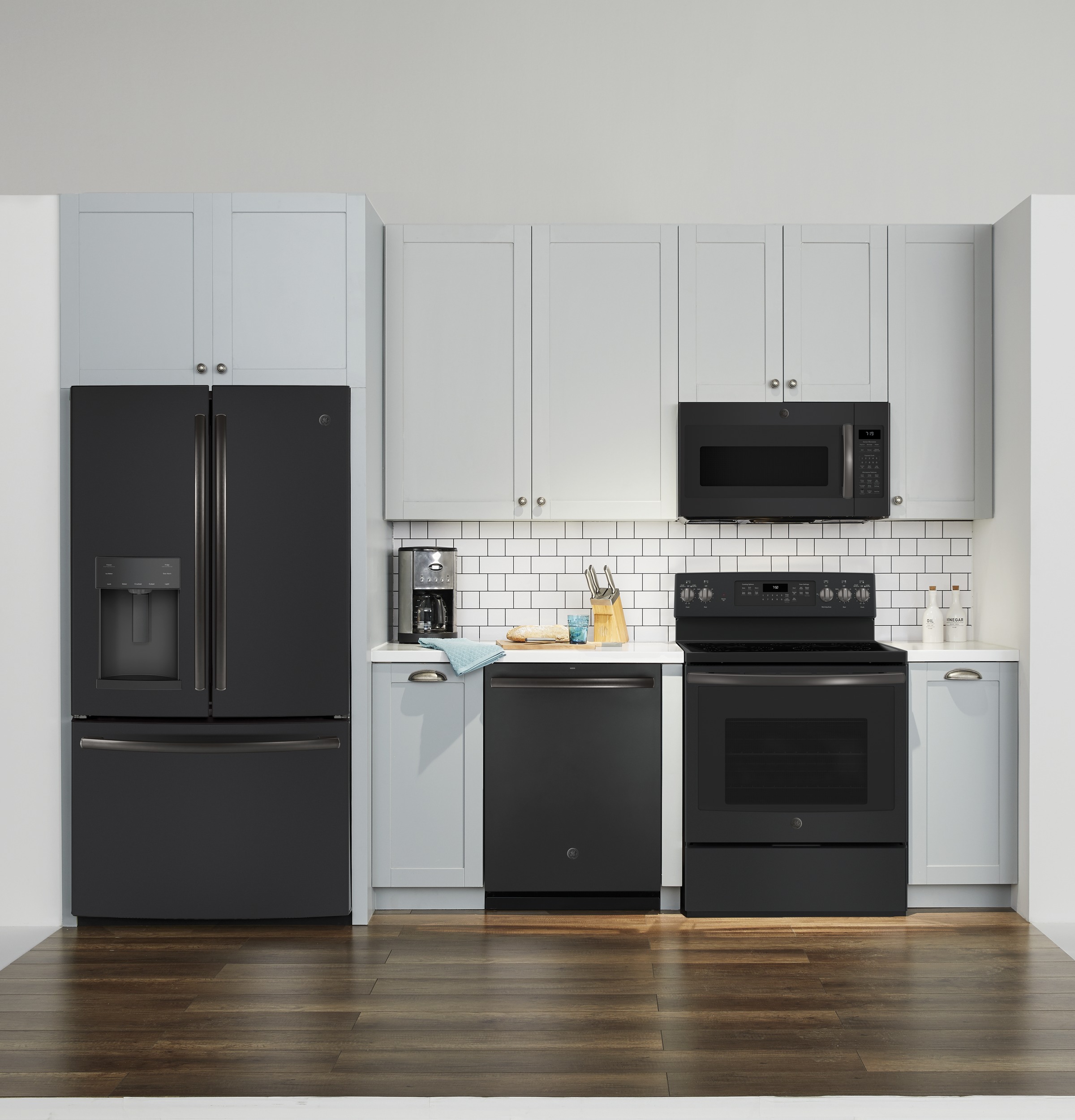 GE - JVM7195FLDS - GE® 1.9 Cu. Ft. Over-the-Range Sensor Microwave Oven ...