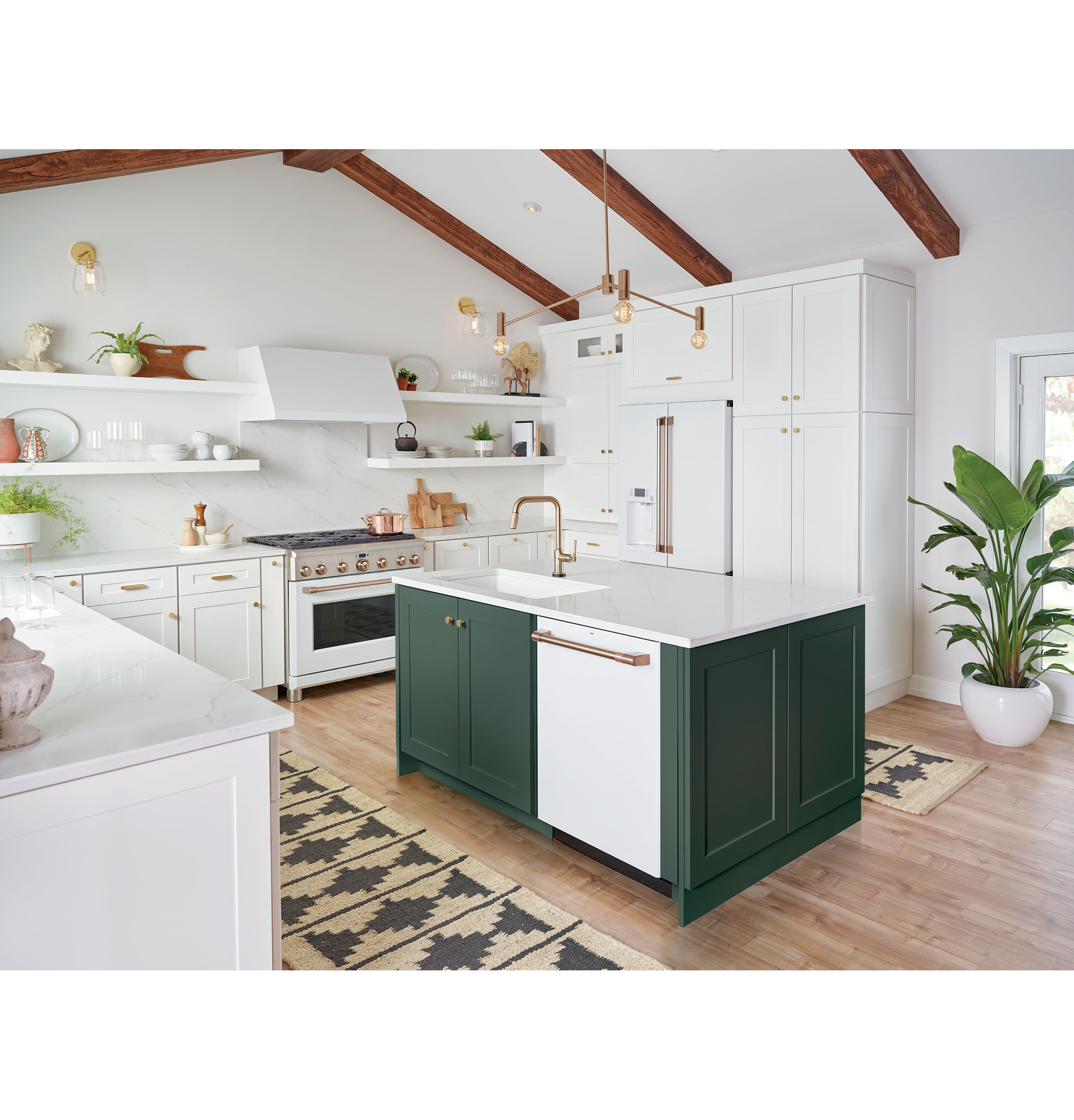 Cafe - CYE22TP4MW2 - Café™ ENERGY STAR® 22.1 Cu. Ft. Smart Counter ...