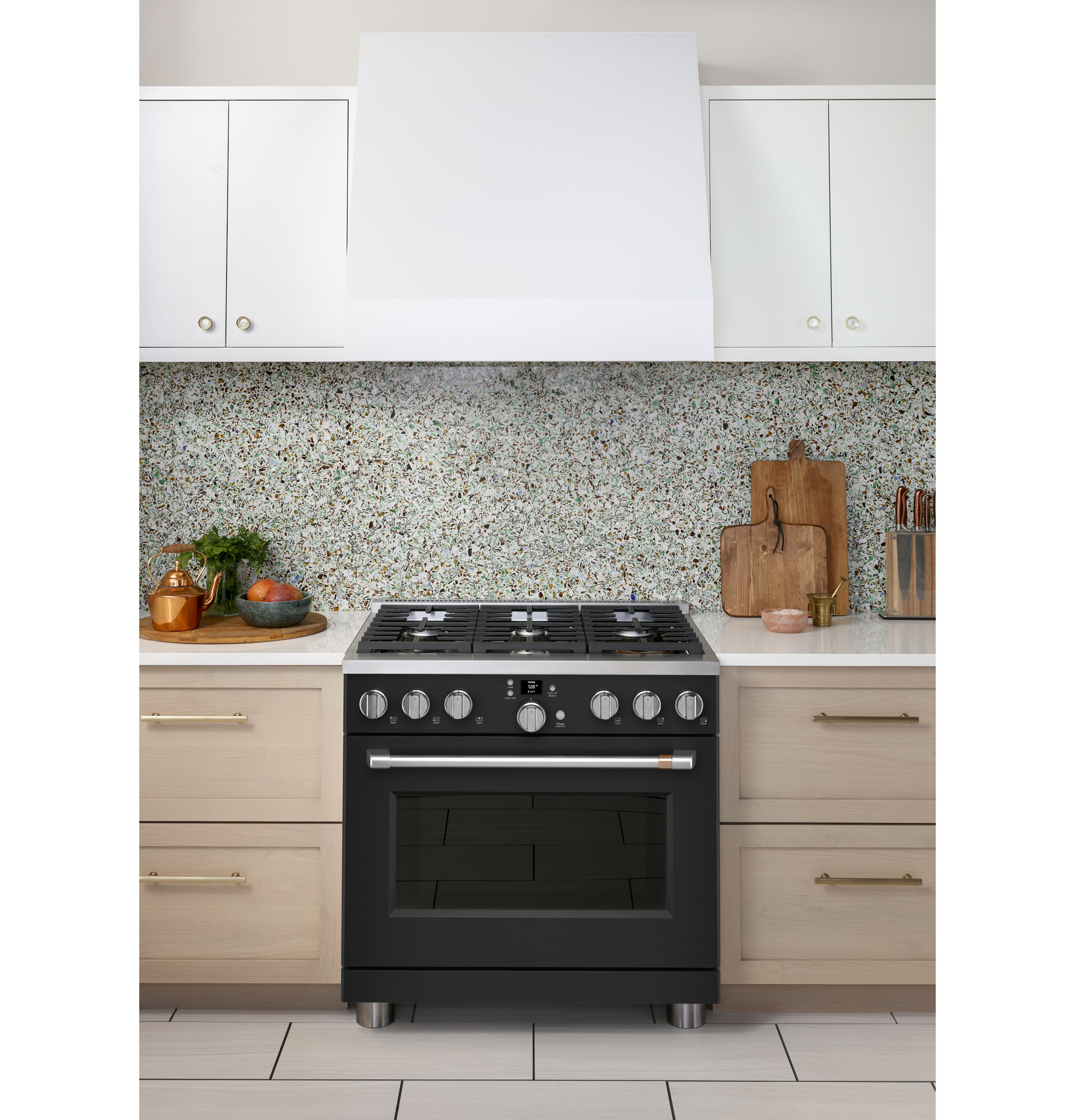 Cafe - CGY366P3TD1 - Café™ 36" Smart All-Gas Commercial-Style Range ...