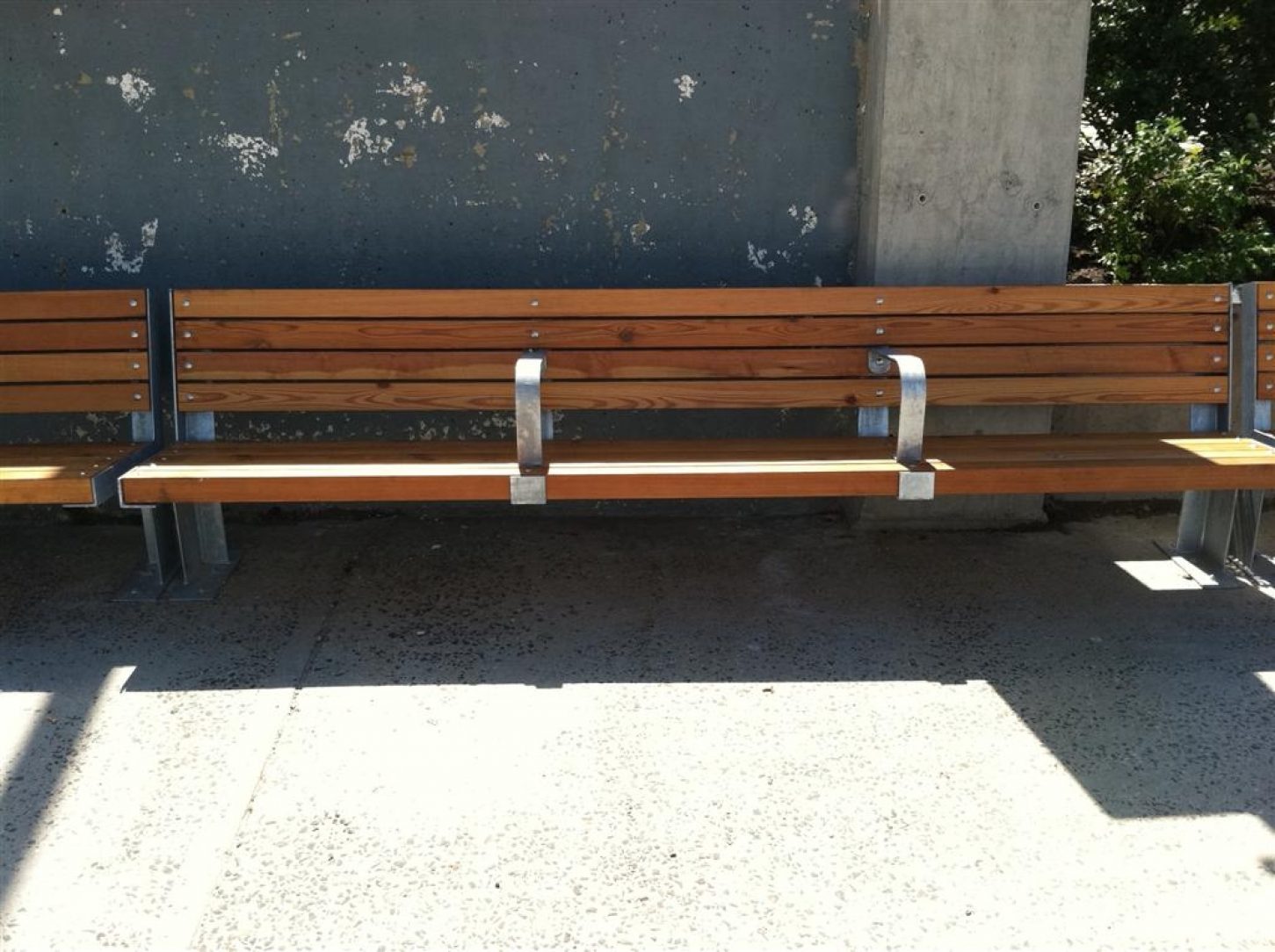 Brooklyn Bridge Pier Benches | American Galvanizers Association