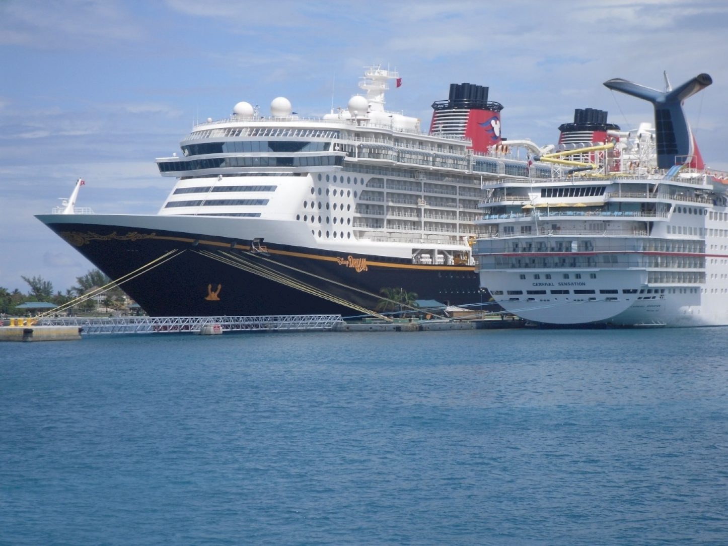 Mooring Dolphin Walkways | American Galvanizers Association