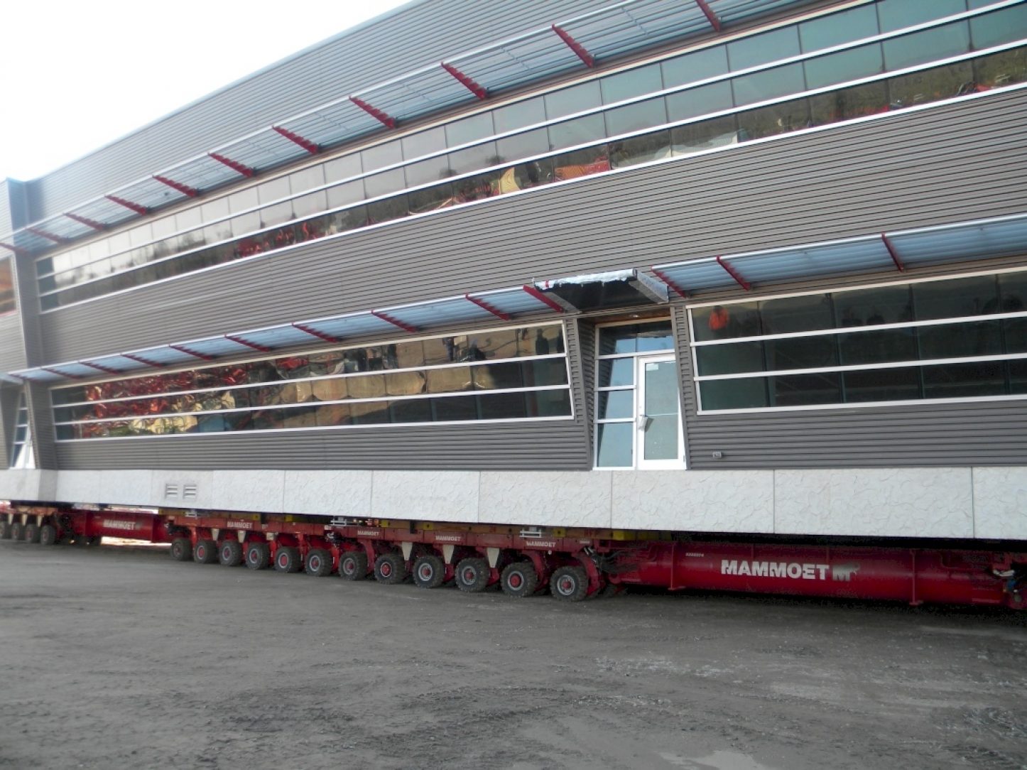 Mammoet - Moving by Example | American Galvanizers Association