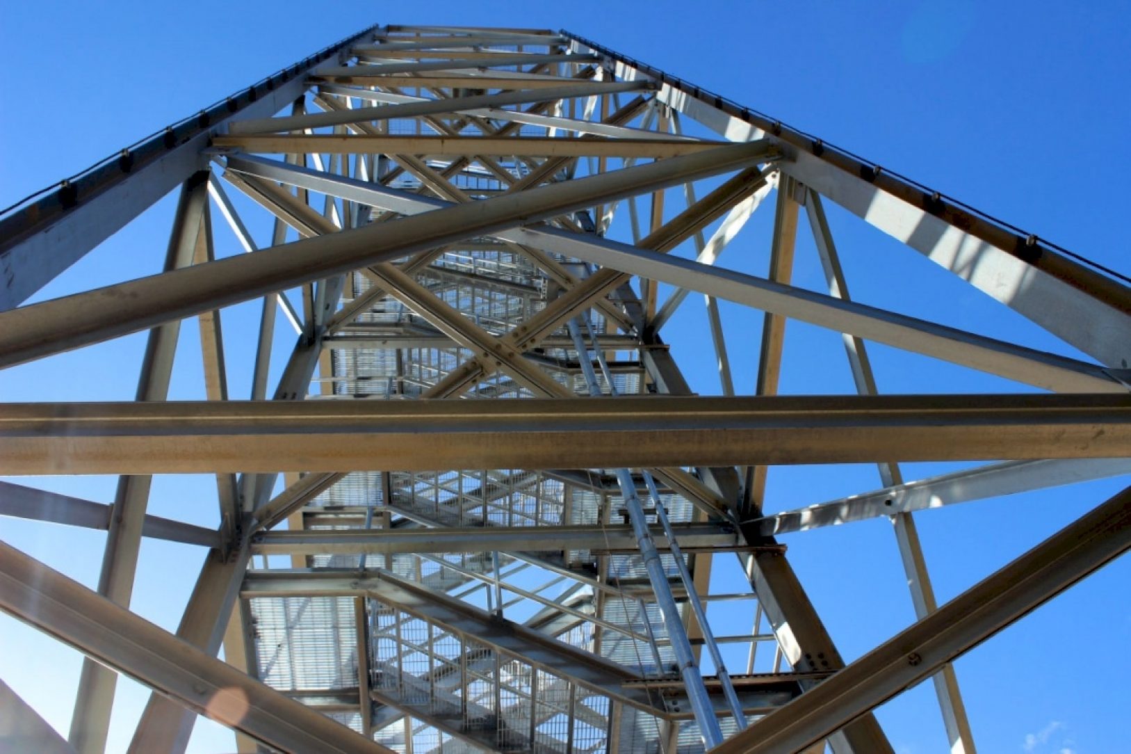 Doppler VORTAC and TACAN Towers | American Galvanizers Association