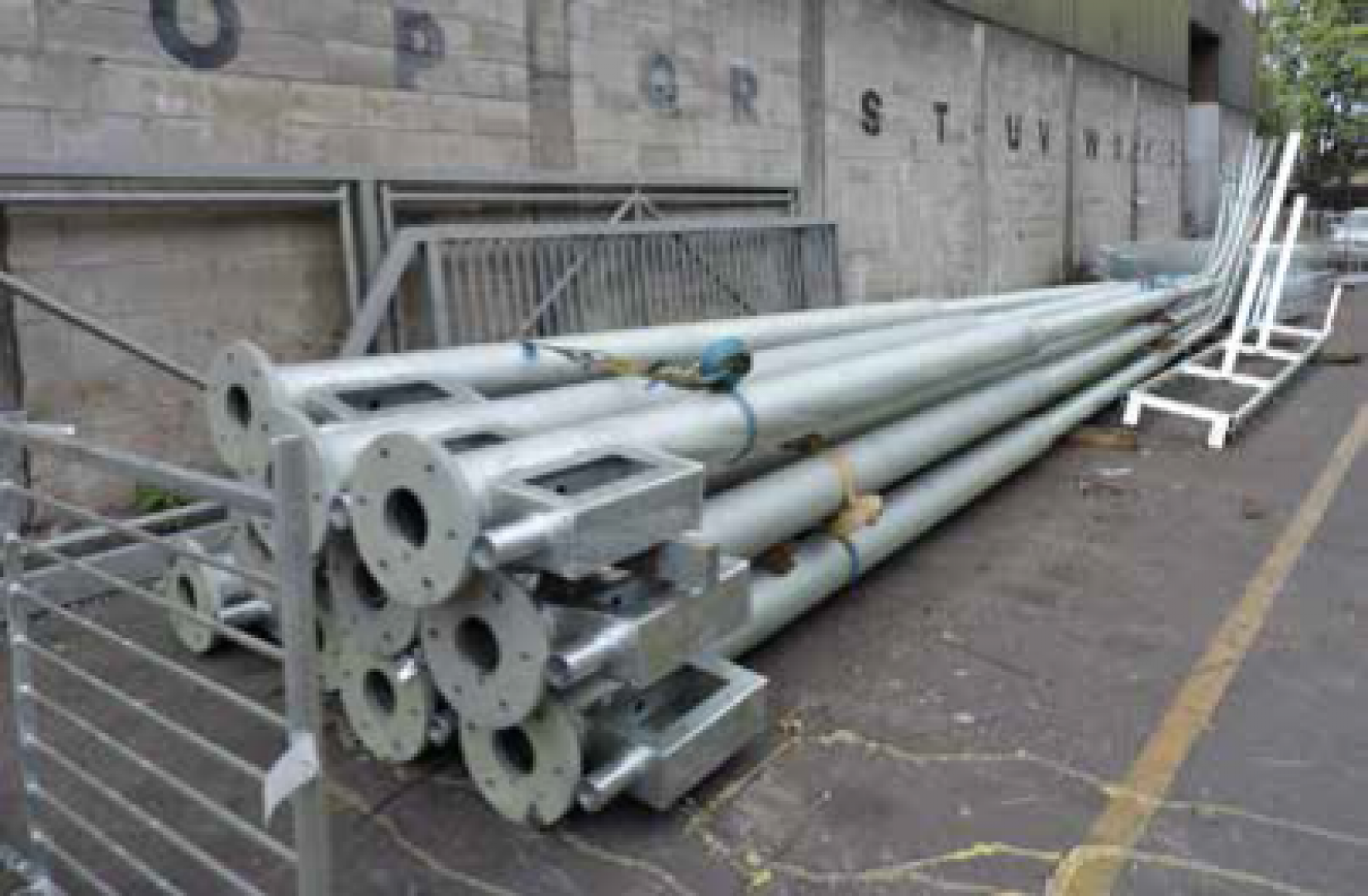 Auckland Harbour Bridge Light Poles | American Galvanizers Association