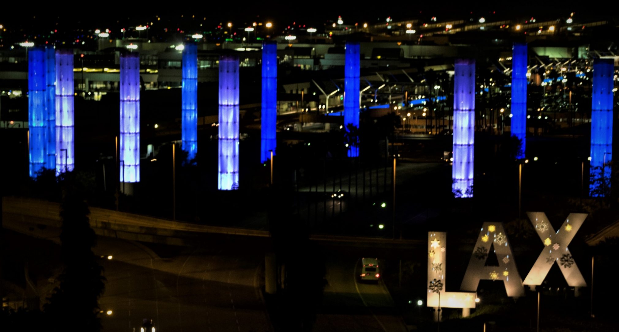 LAX Gateway Kinetic Light Pylons | American Galvanizers Association