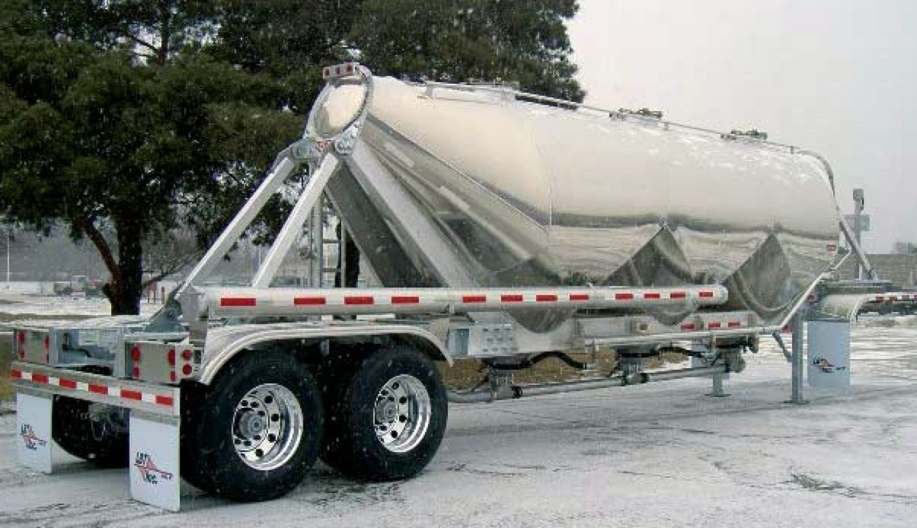 LBT Inc. Structural Truck Frames | American Galvanizers Association