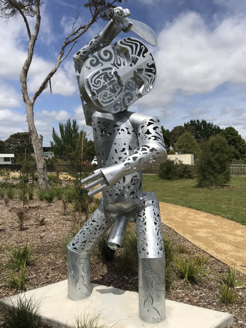 Tane Sculpture for Rangitāne o Manawatū
