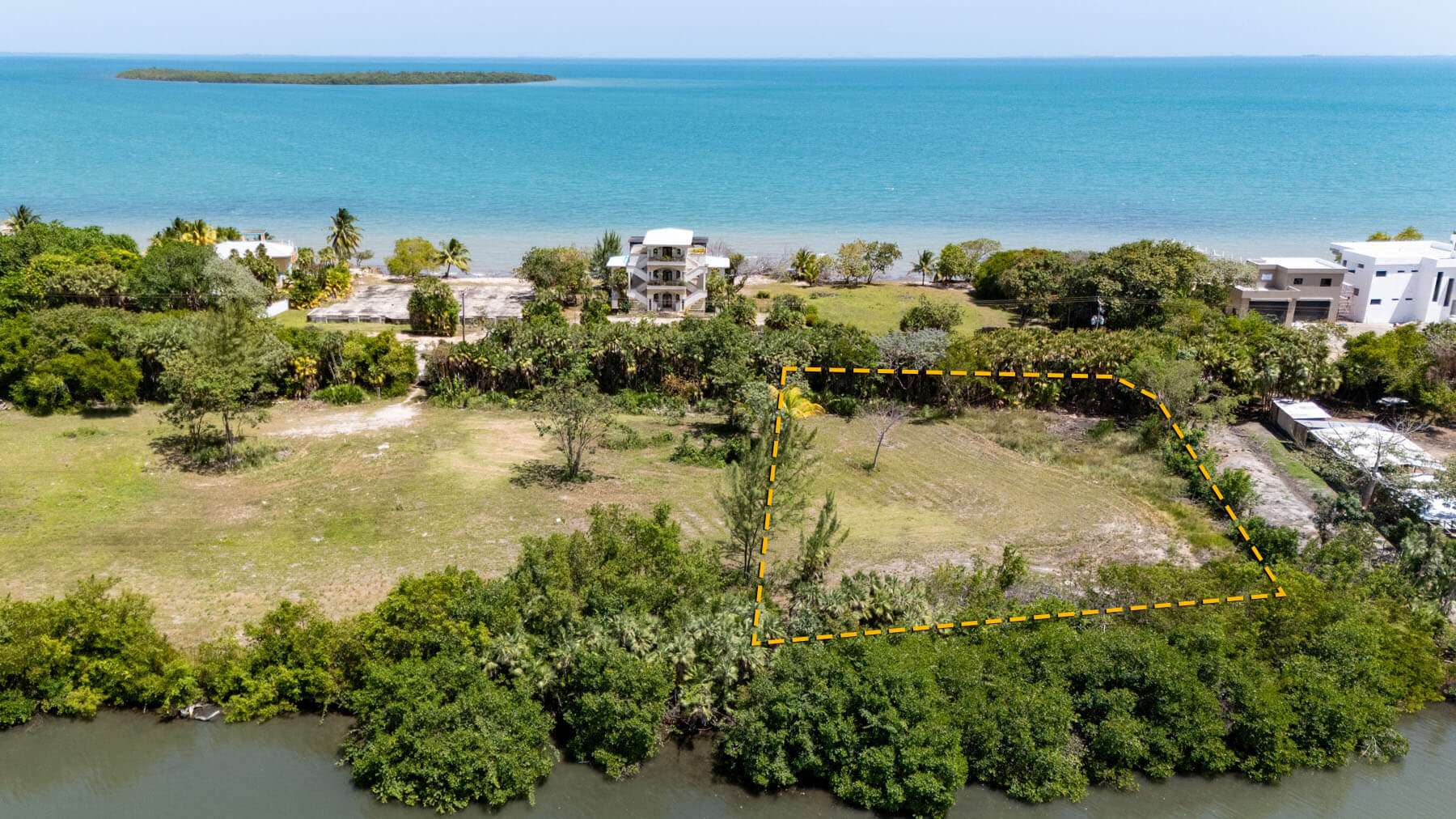 Maya Beach Real Estate • Vista Real Estate