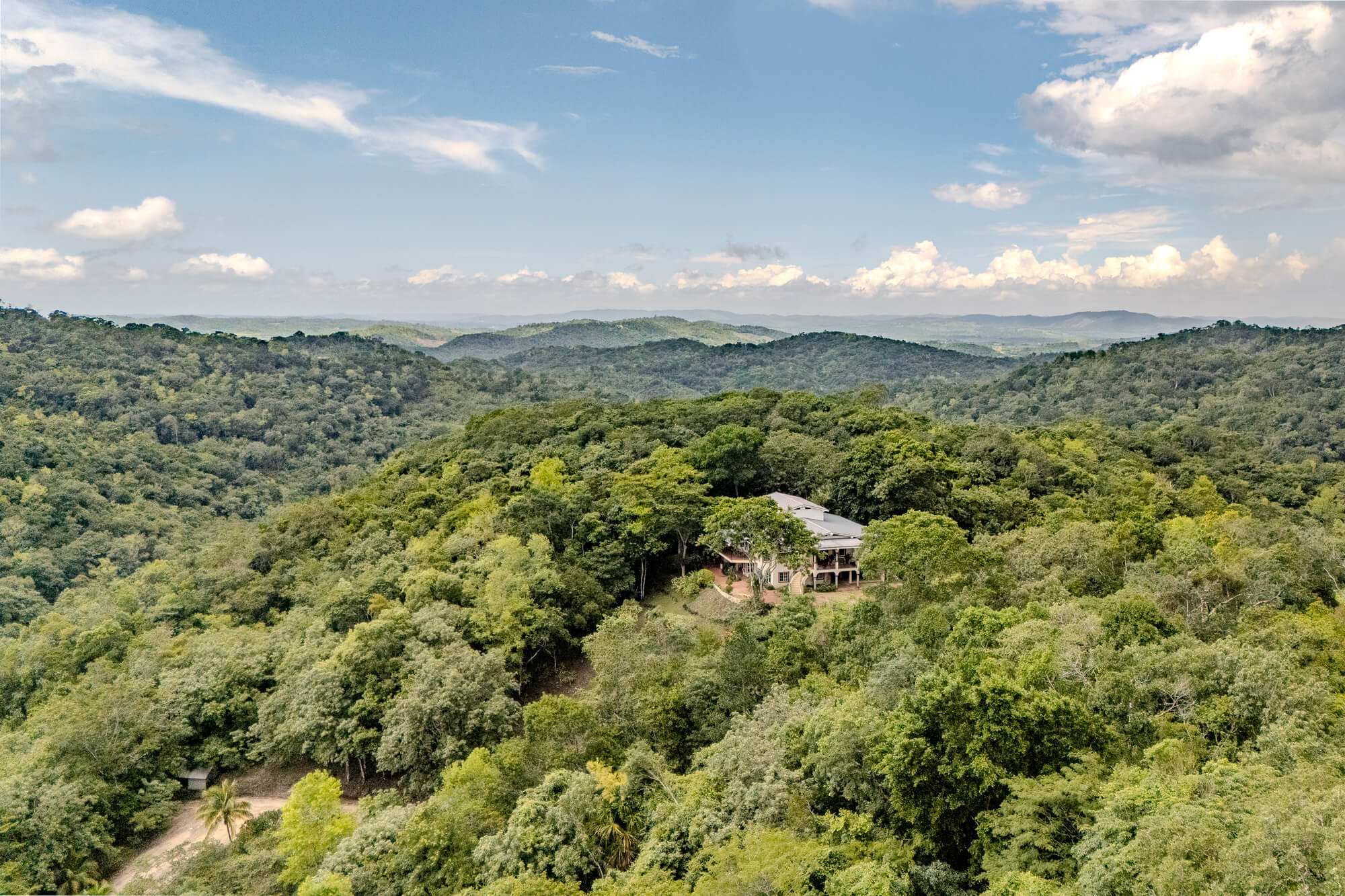 Kan Iik Mountain - 50 Acre Hilltop Estate with 7,500+ ft² 6 Bed, 6 Bath ...