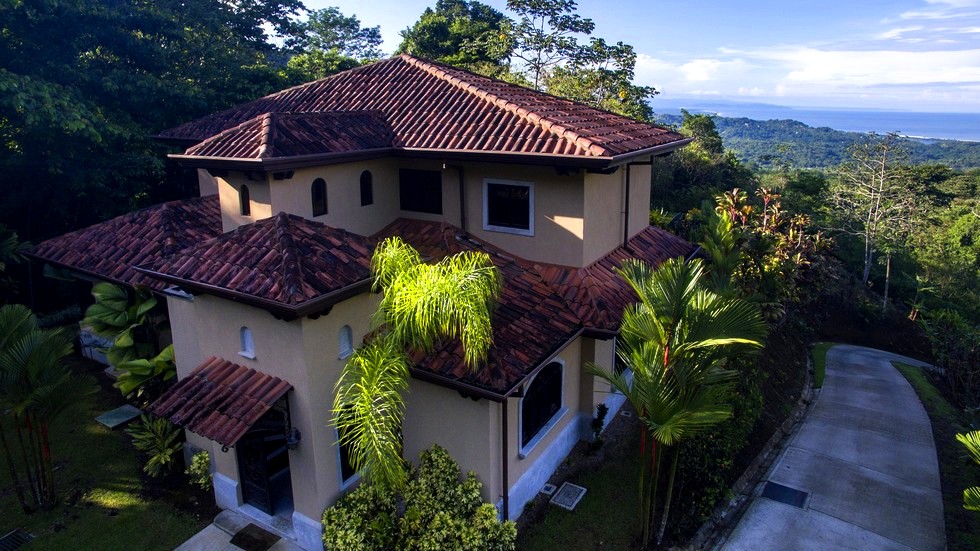 Luxury Home in Ojochal Gated Community with Waterfalls