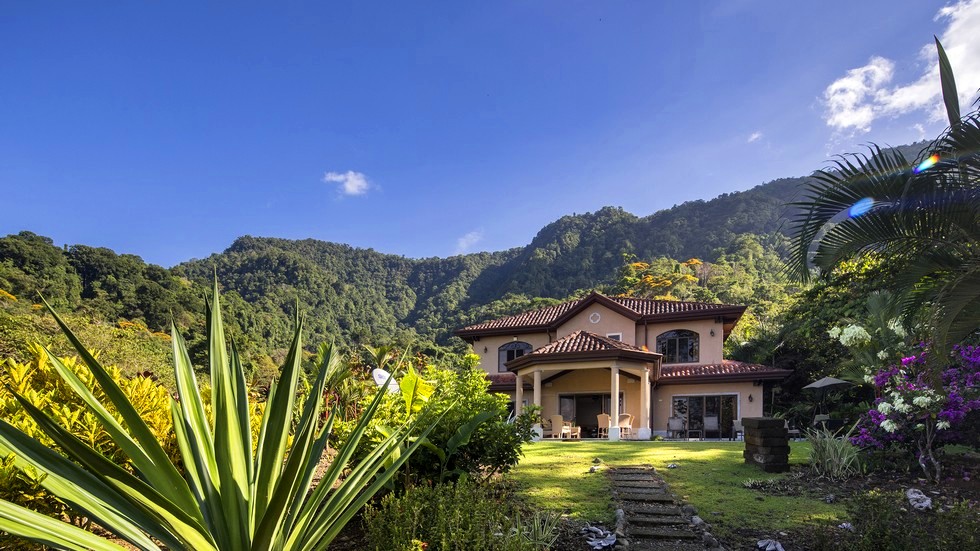 Luxury Home in Ojochal Gated Community with Waterfalls