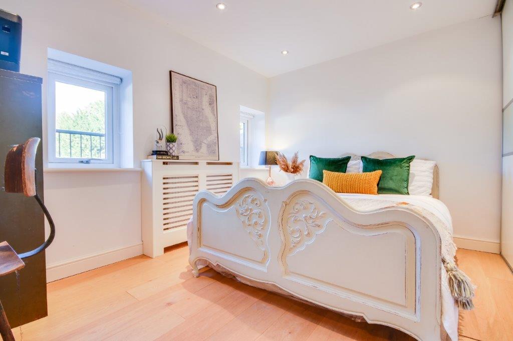 Hayle Mill Road - Graham John