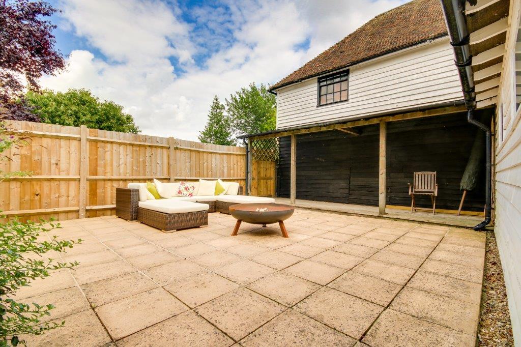 Throwley Forstal - Graham John